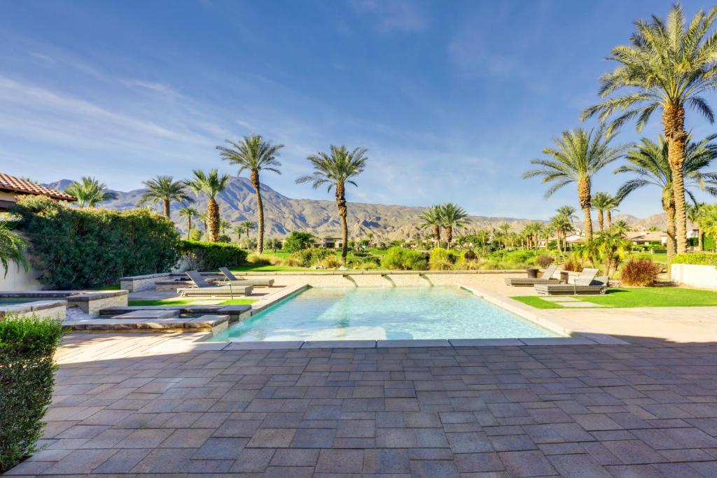 5,300-Sq-Ft Gem with Golf Course Views in La Quinta, Sandy Korner ...