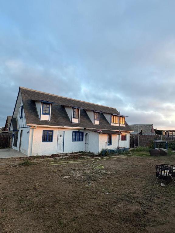 Casa Brisas Marinas - Habitaciones a pasos del mar, Pichilemu (2026 ...
