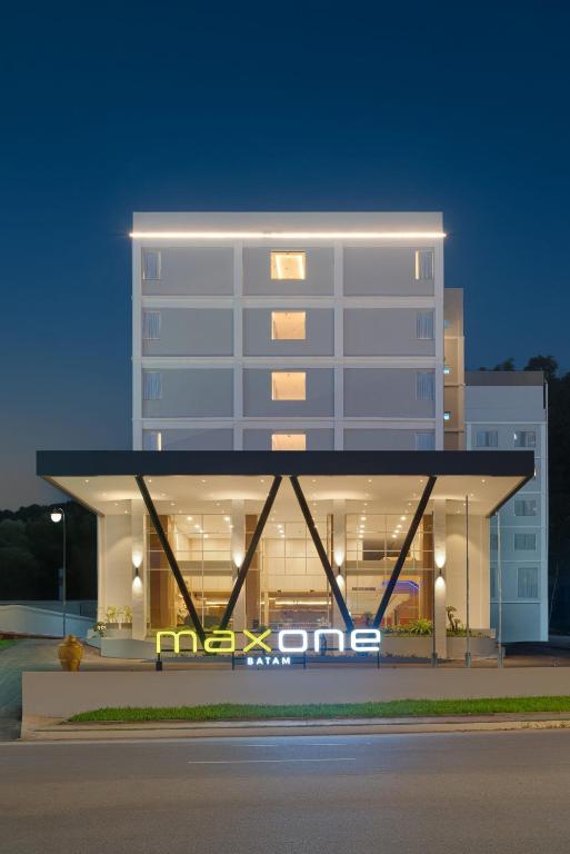 MAXONE Batam, Nagoya (updated prices 2026)