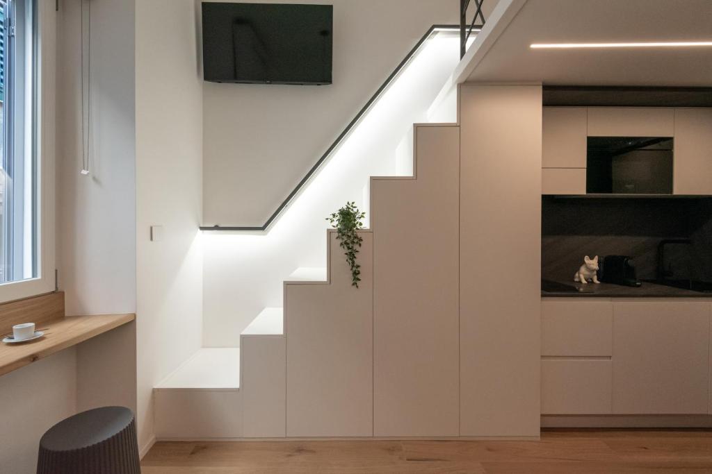 SHiC - The Smallest House in the City - A Unique Design Experience ...