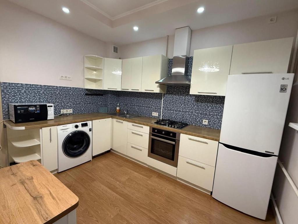 Family-Friendly 3-Bedroom Apartment, Almaty (preços atualizados para 2026)