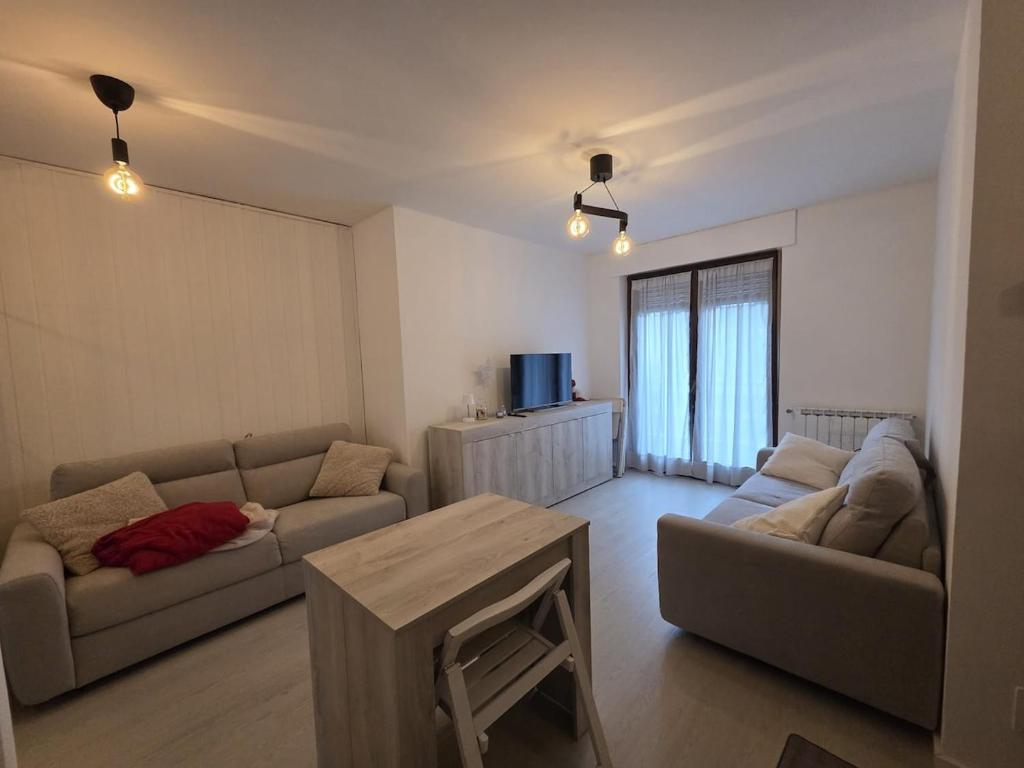 Baradello Love Apartment 50 m from the slope, Le Bratte (prezzi ...