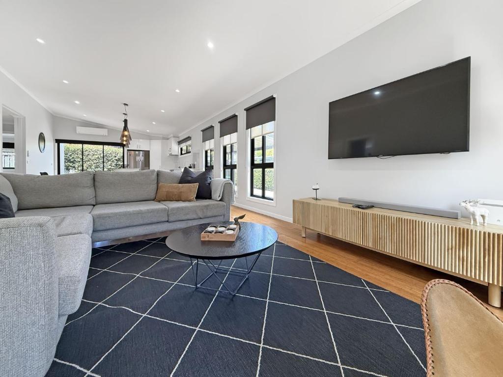 Snowgum Bright Retreat - 2 Houses, 1 Location, Bright (precios ...