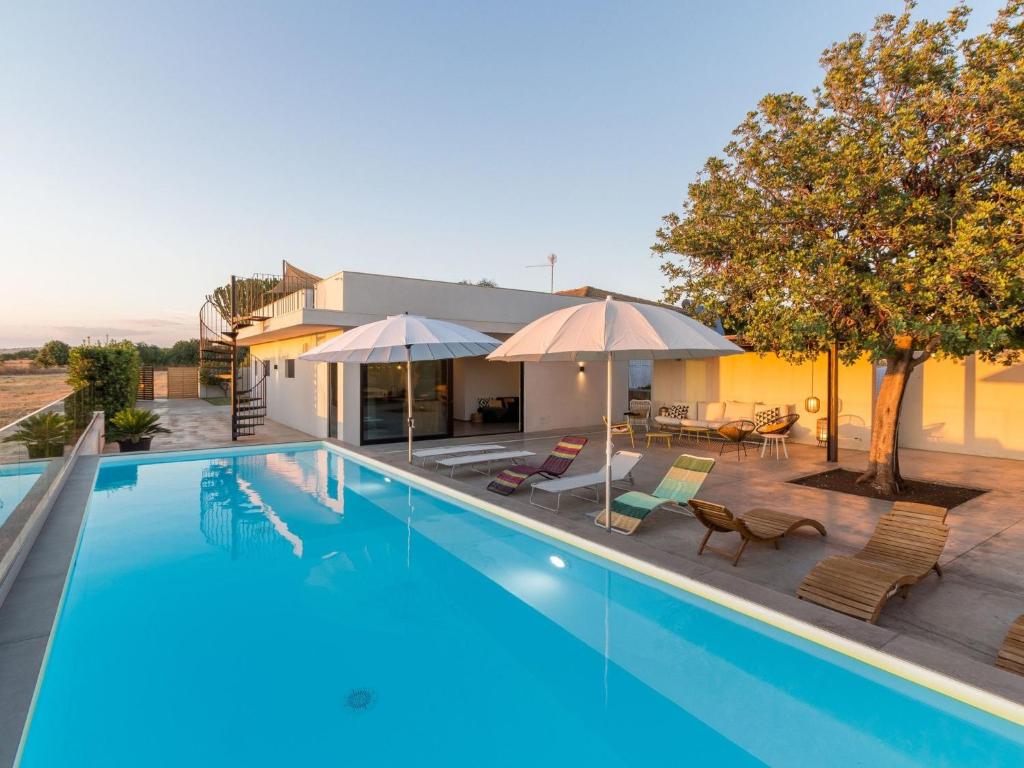 Holiday Home Demetra- moderne Villa mit Pool und Meerblick by Interhome ...