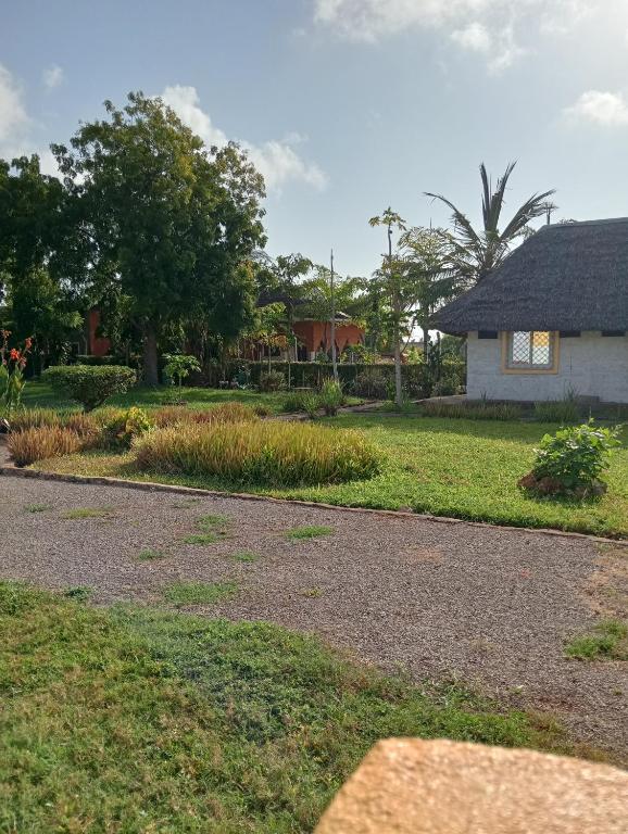 Nova marine gardens kikambala, Mtwapa (updated prices 2026)