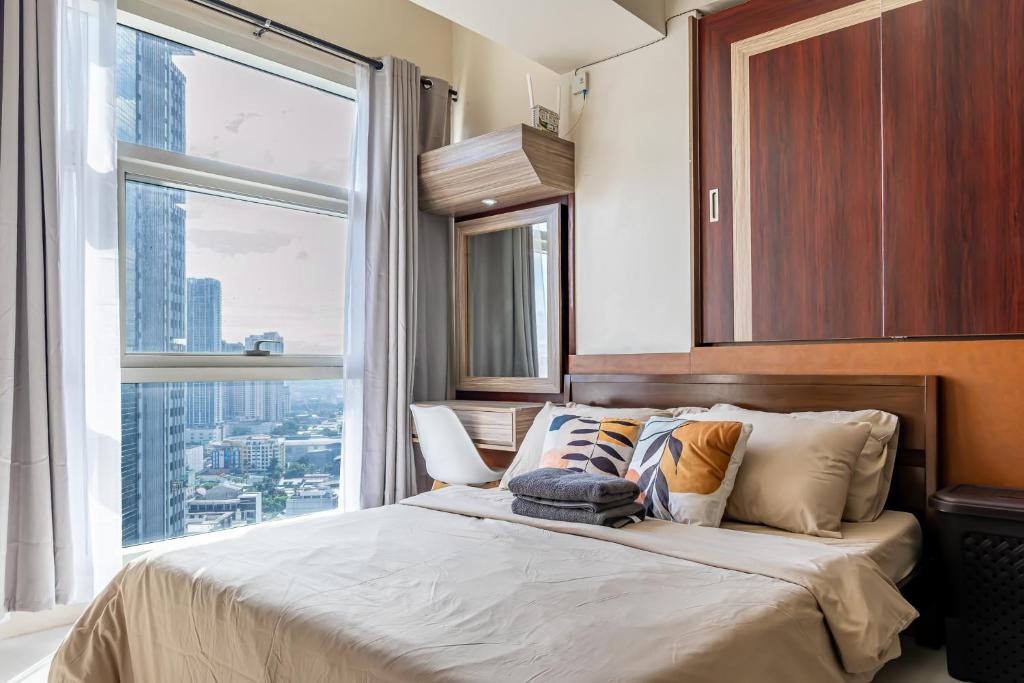 Spacious Studio Unit in Greenfield Mandaluyong with NETFLIX, WORKSPACE ...