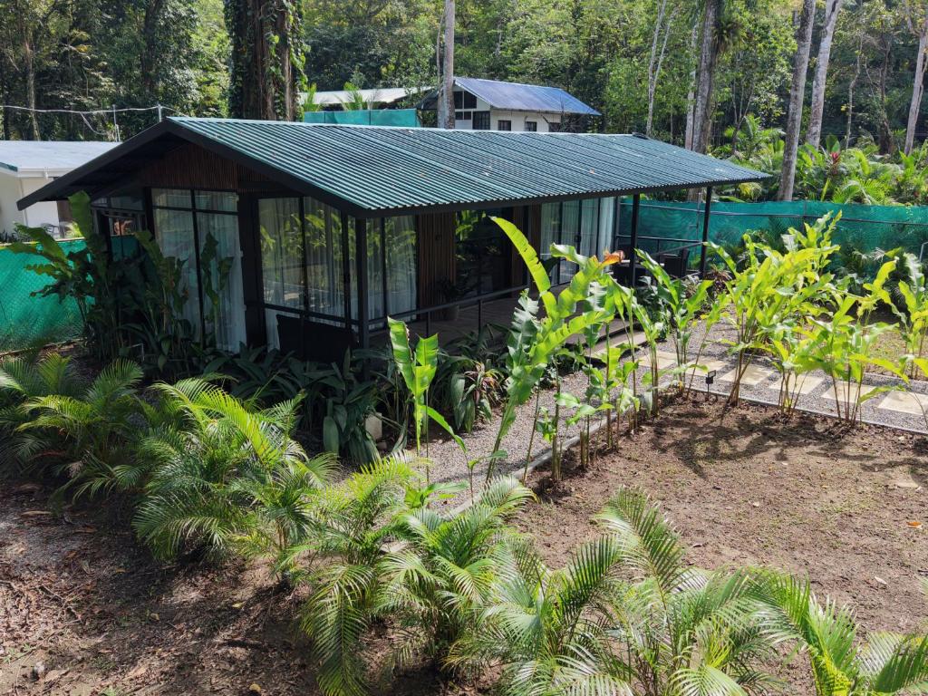 Moani Punta Uva Lodge 5 min Walk to beach, Punta Uva (precios ...