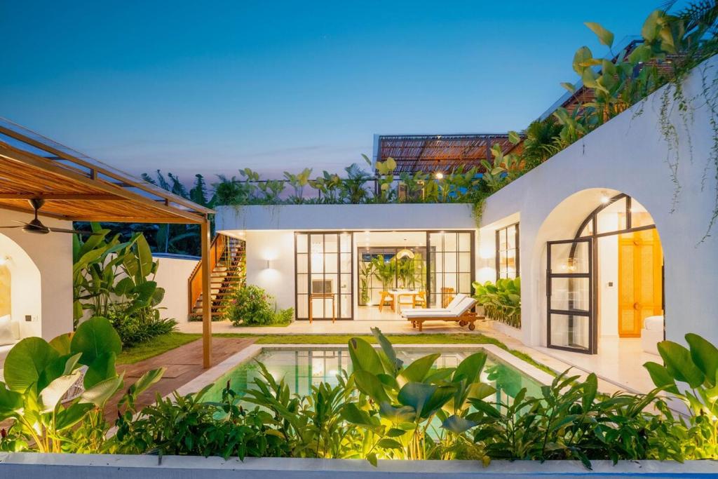 Amari Villa Modern 2BR Pool & Rooftop Sauna in Ubud（ウブド）：（最新料金：2026年）