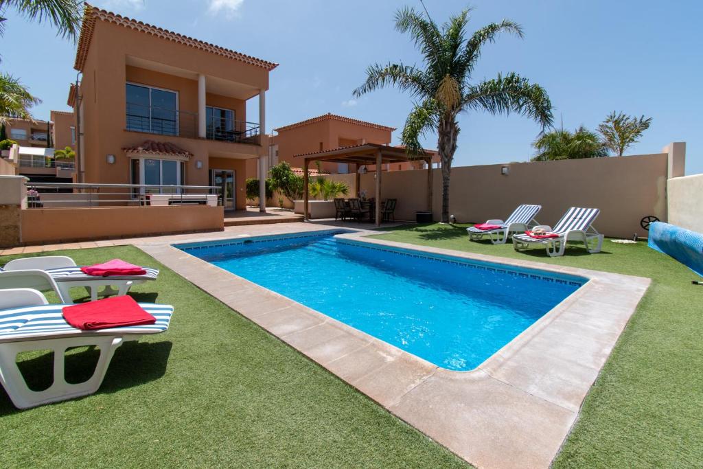 Villa Verde Private Heated Pool Sea Views（プエルト・デ・サンティアゴ）：（最新料金：2026年）
