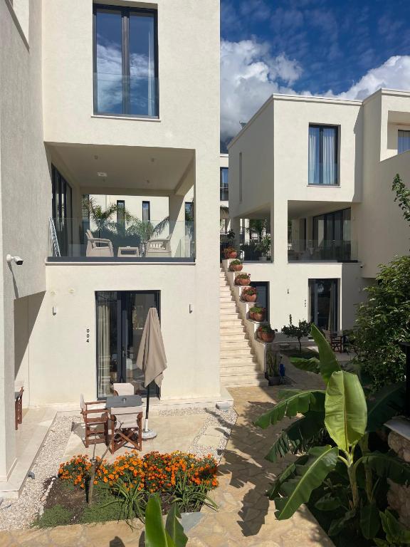 South Villas and Suites, Dhërmi (updated prices 2026)