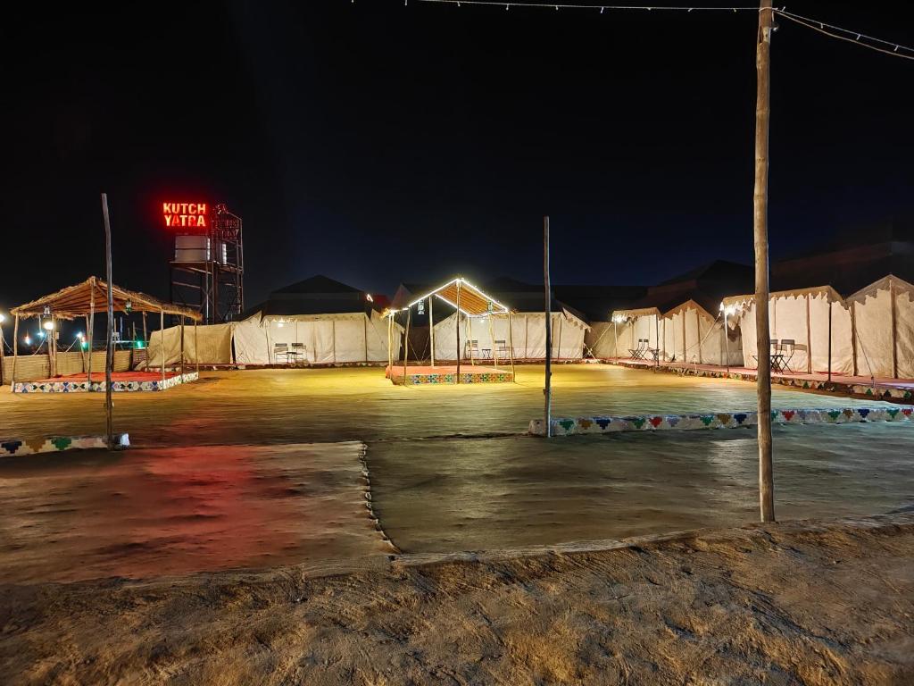 White Rann Camp, Dhordo (precios actualizados en 2026)
