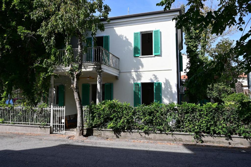 Villa Serena - Beautiful villa in Viserba, Rimini (tarifs actualisés ...