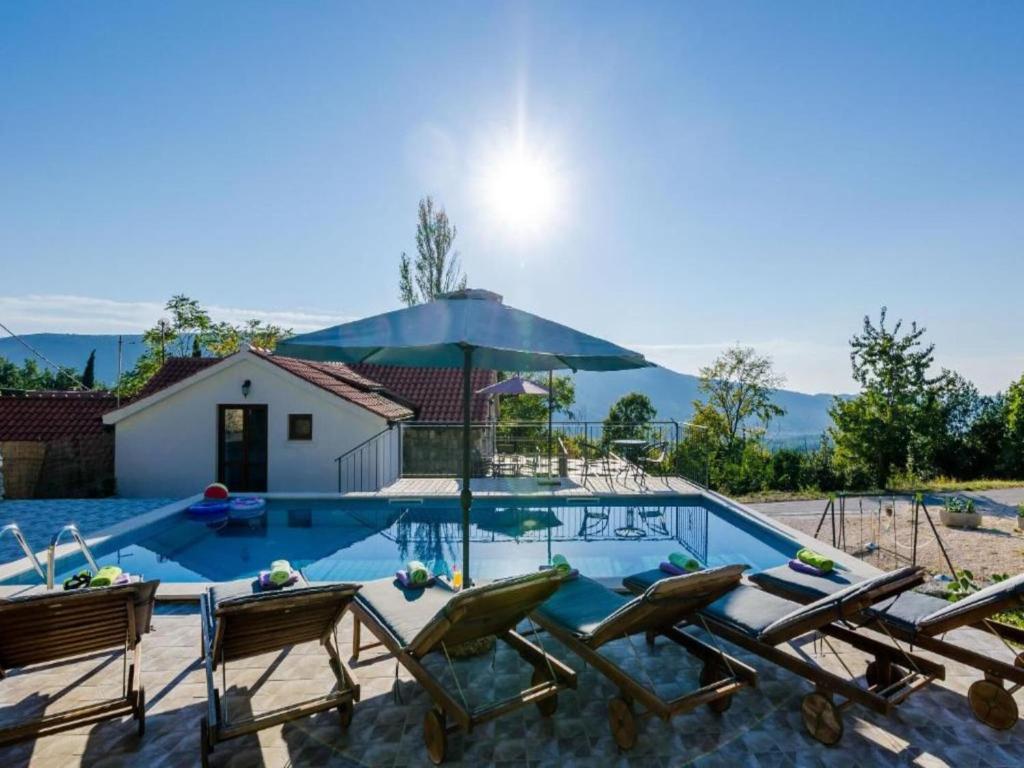Rustic villa in Gruda with private pool, Vodovada (preços atualizados 2026)