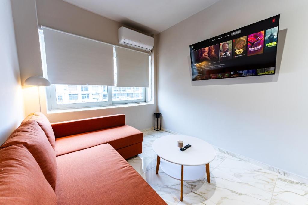 Premium Studio in Louloudadika 7th Floor Views New Reno, Солун ...