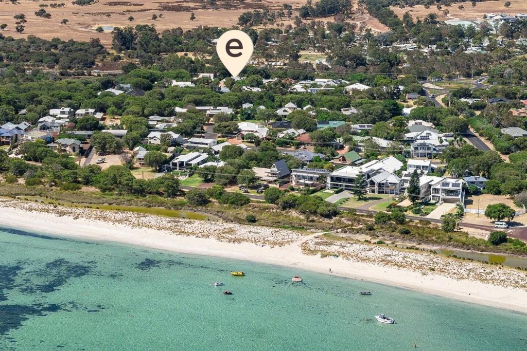 Birak Beach House - Modern Comfort by Geographe Bay, Dunsborough ...