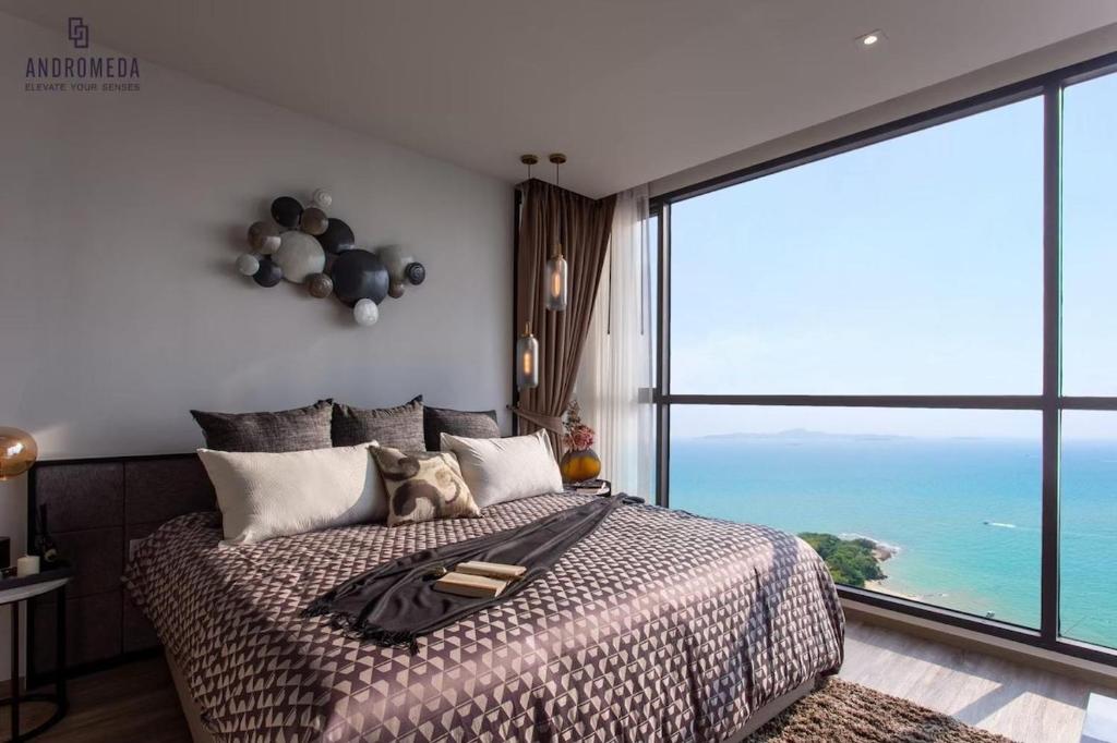 Luxury 2 Bed Room Sea View - Excellent Location, South Pattaya (preços ...