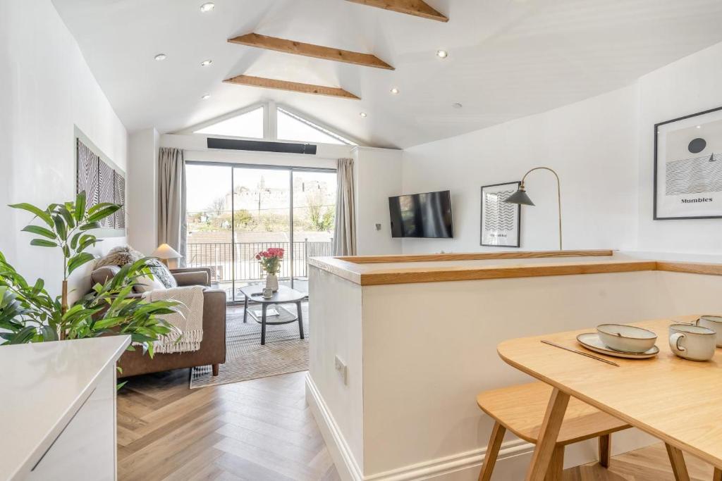 2 Bed in Mumbles oc-c28839, The Mumbles (updated prices 2026)