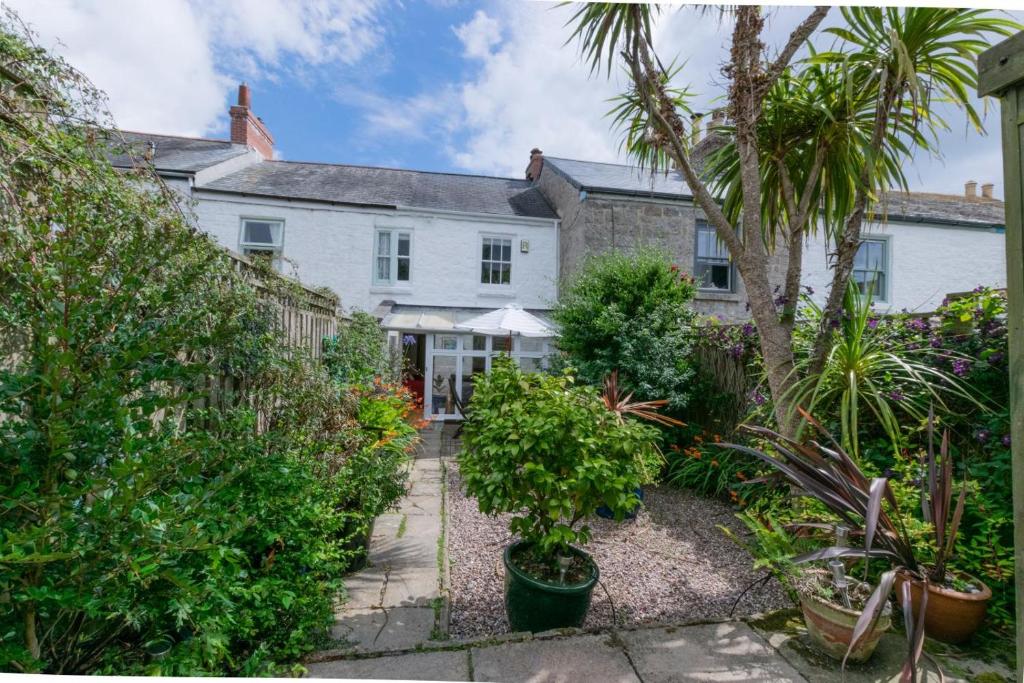 2 Bed in Mousehole oc-threeb, Mousehole (updated prices 2026)