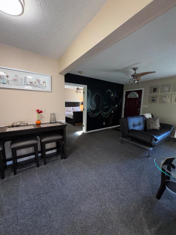 The Cozy Guest House, Charlotte (prezzi aggiornati per il 2026)