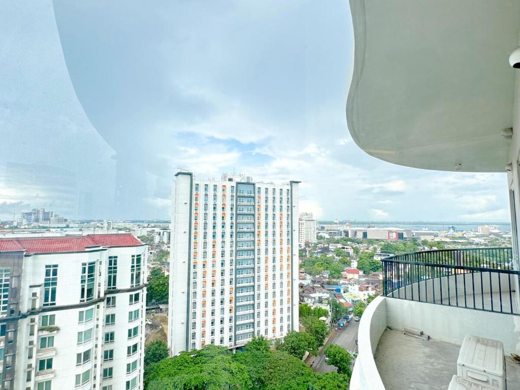 City View Condo 1Room Unit in Cebu City Business Park steps away from ...