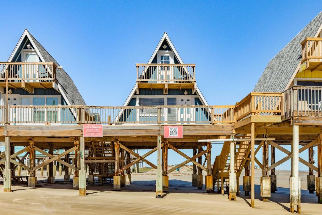 The Surfside A Frame - Iconic Unique Ocean View, Surfside Beach (prezzi ...