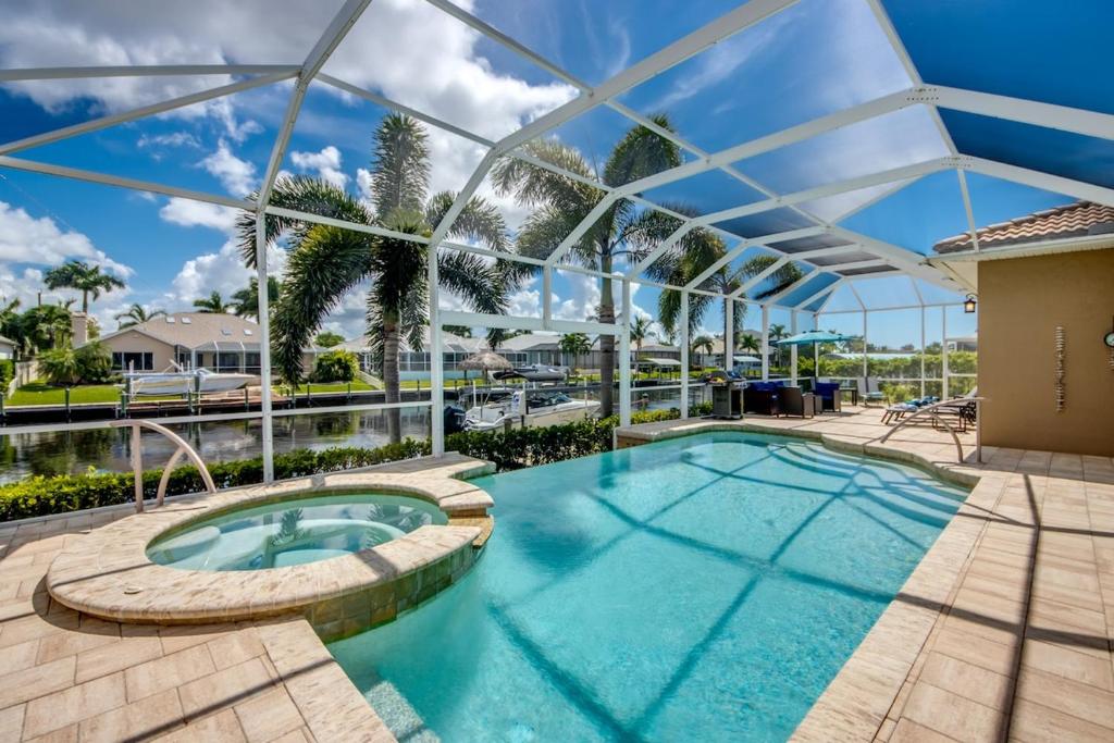 CoralVilla Martinique-pool, spa, foosball table, water view, boat dock ...