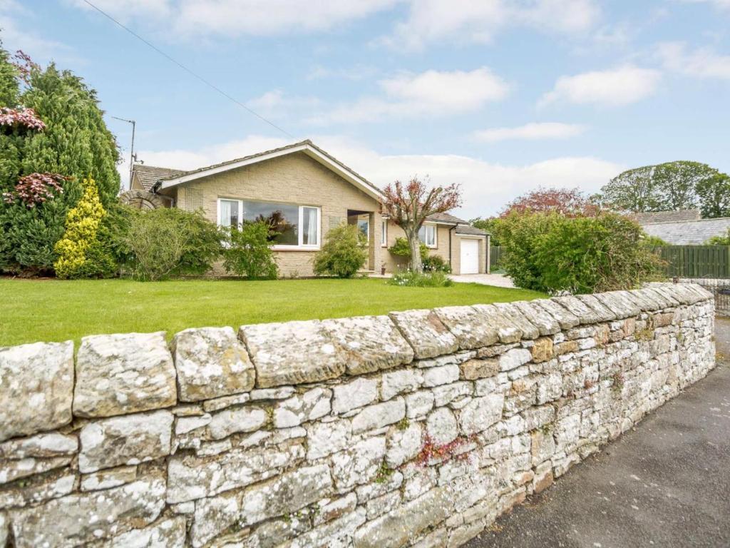 3 Bed in Alnwick oc-82988, Rock (updated prices 2026)