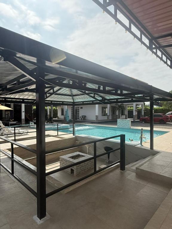 HERMOSA CASA QUINTA EN APIAY Meta, Villavicencio (precios actualizados ...