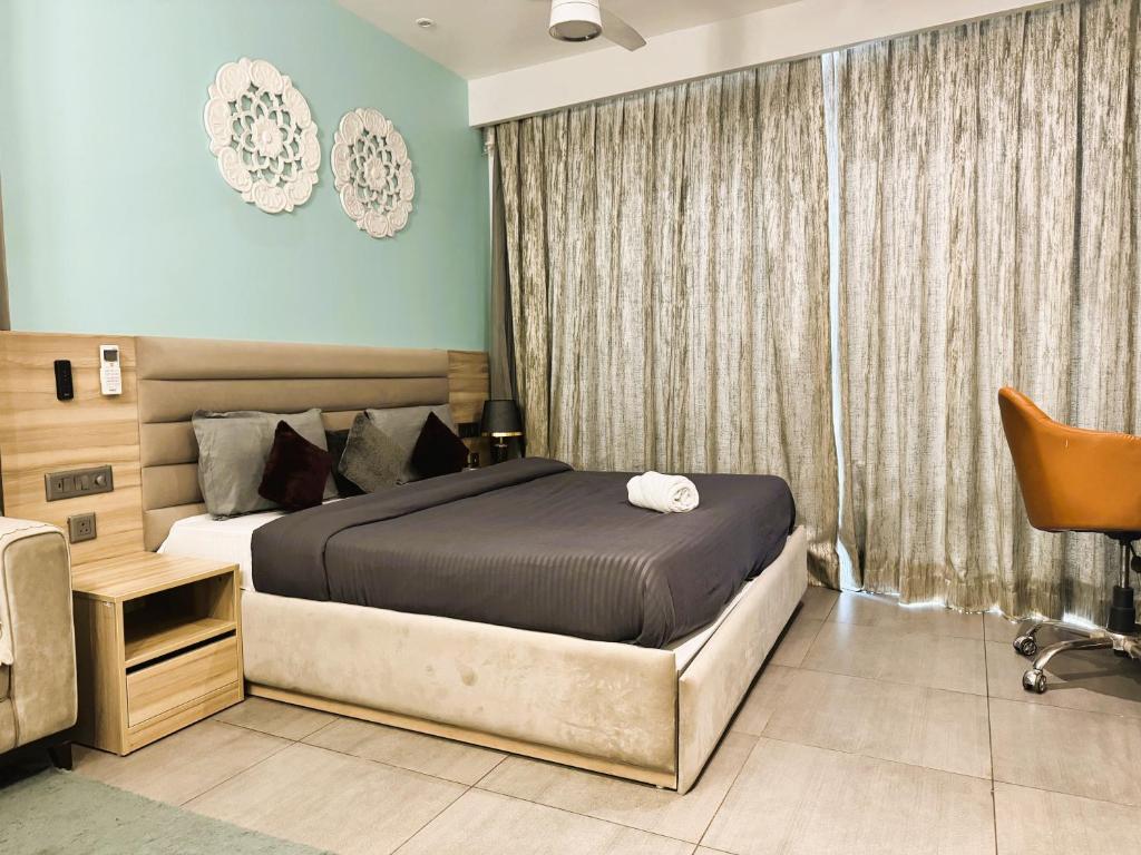 Central Noida Supernova Room for Couples, Jāmb (preços atualizados 2026)