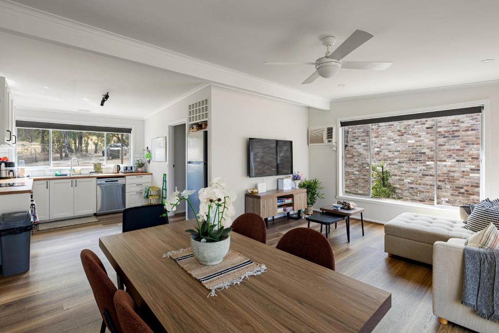 Nanda Lake House, Bonnie Doon (updated prices 2026)