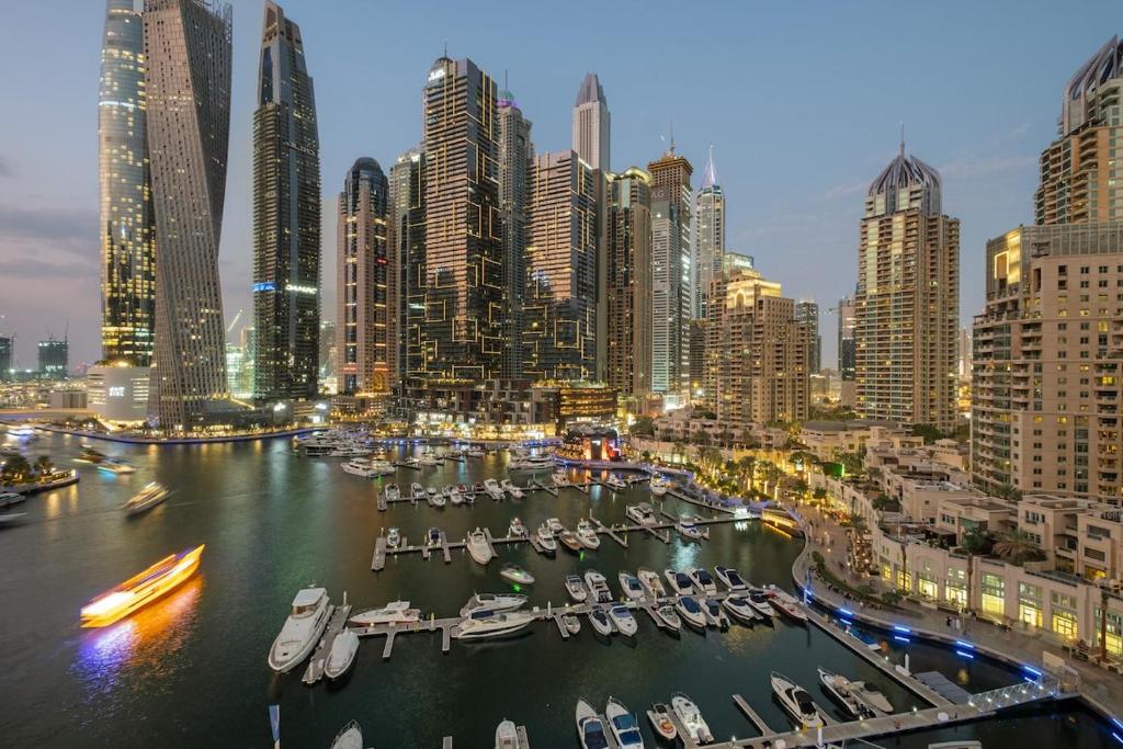 FIRST CLASS 2BR Spectacular Marina Views, Dubai (updated prices 2026)
