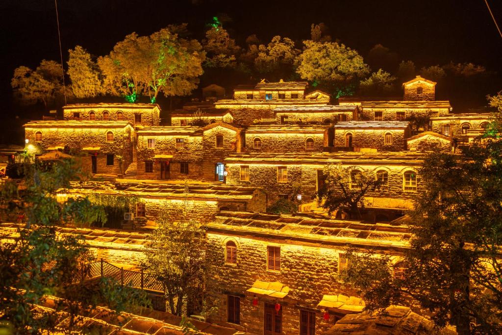 Hillside Cloud Lodge, Xingtai County (updated prices 2026)