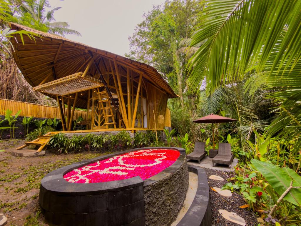 Romatic Bamboo House with Private Pool - Phoenix villas by Ecobreeze ...