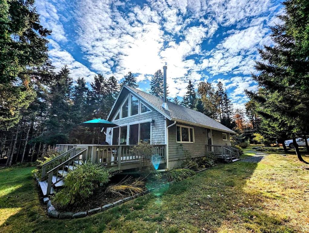 Oceanfront Cottage with Fire Pit & Direct Water Access Near Acadia ...