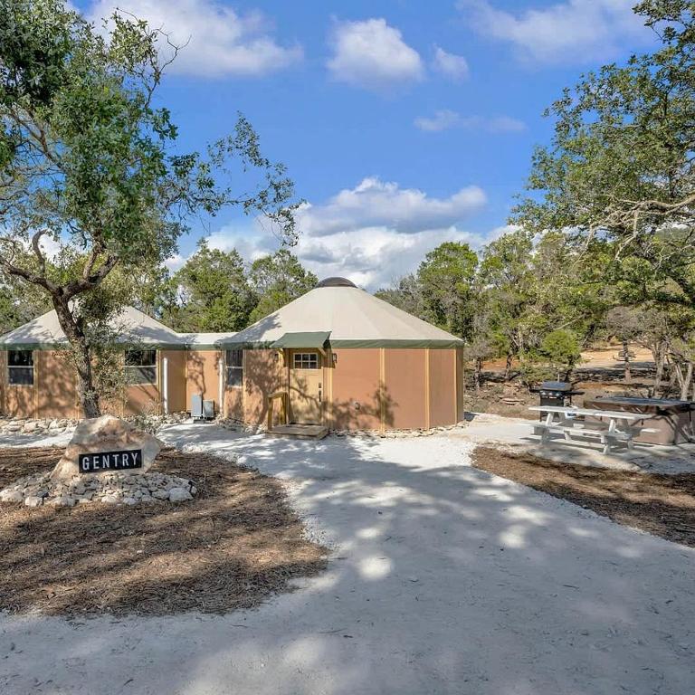 Luxurious Hill Country Yurt Cabin with Private Hot Tub Near Canyon Lake ...