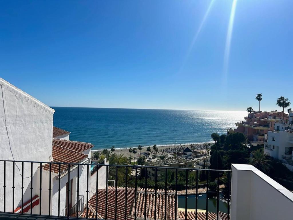Capistrano Playa luxe by the Sea - Nerja, Nerja (precios actualizados ...