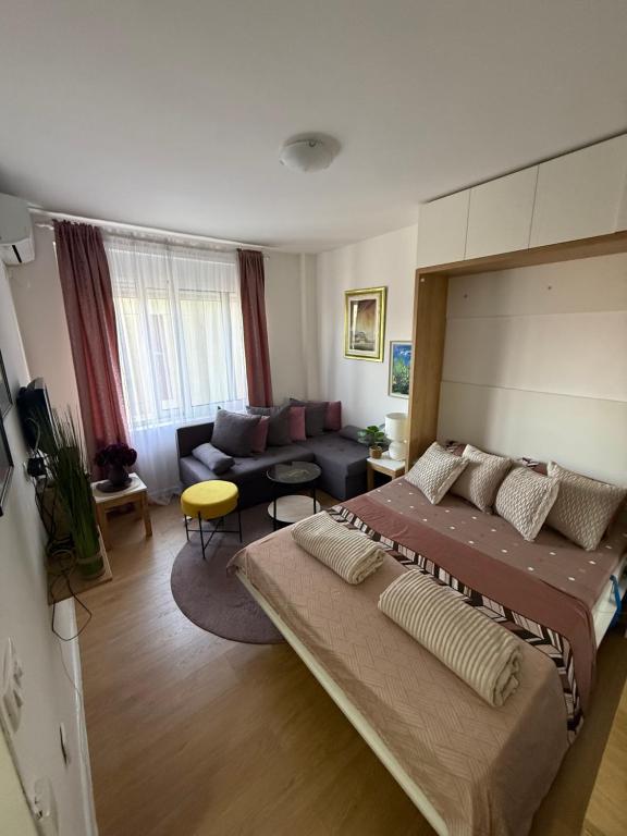 Moderan Studio na Trgu Republike - Centar, Podgorica (updated prices 2026)