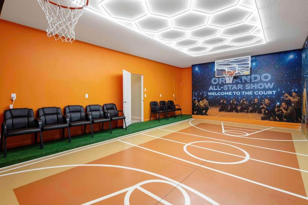 NBA Dream Mansion 15BR Luxury Villa w Pool, Kissimmee (precios ...