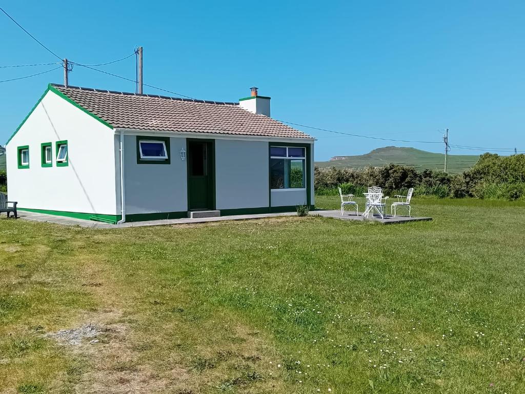 An Tigín, Gortadoo, Dingle (updated prices 2026)