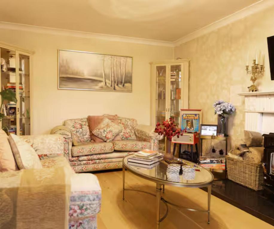 Fitz of Inch - The Farm House Guest House Rooms, Stradbally ...