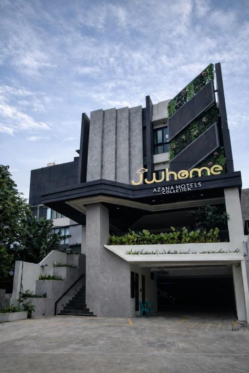 JW Home Boutique Hotel Cirebon, Azana Hotels Collection, Tangkil ...