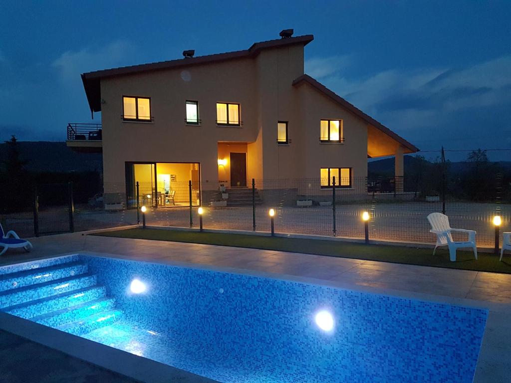 CAL MIRÓ NOU, Cardona (precios actualizados 2026)