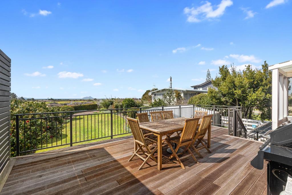 Family Tides - Ruakaka Holiday Home, Ruakaka (updated prices 2026)