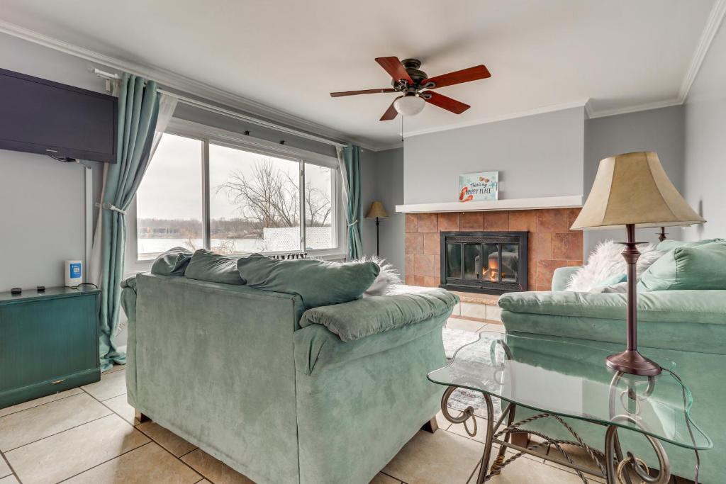 Ice Fishing and Winter Hikes! Belleville Lake House, Belleville ...