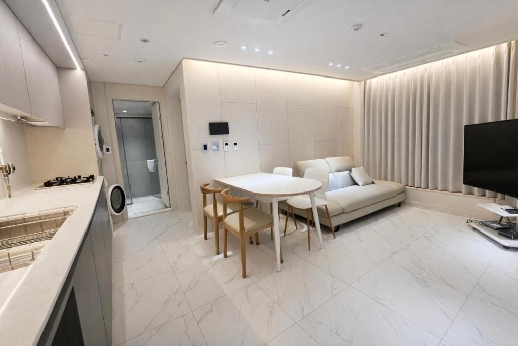 Spacious Family Suites near COEX & Gangnam, Seoul (updated prices 2026)