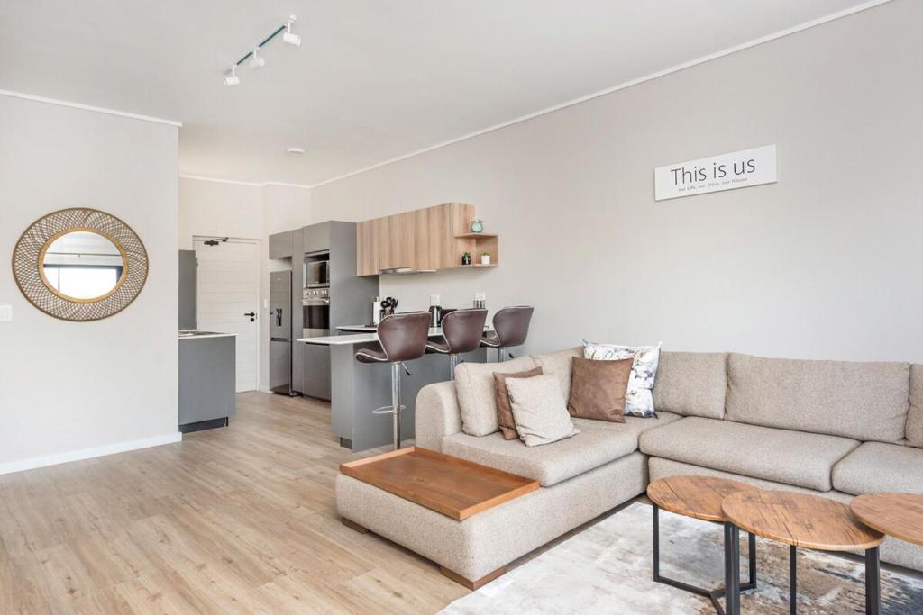 Madison Estate Sandton Pool No Load Shedding Gautrain Access 2BED ...