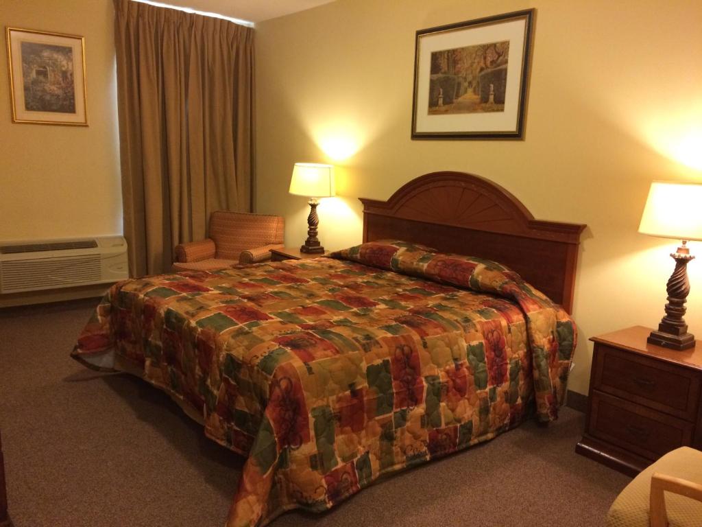 Country Regency Inn & Suites, Manvel (updated prices 2025)