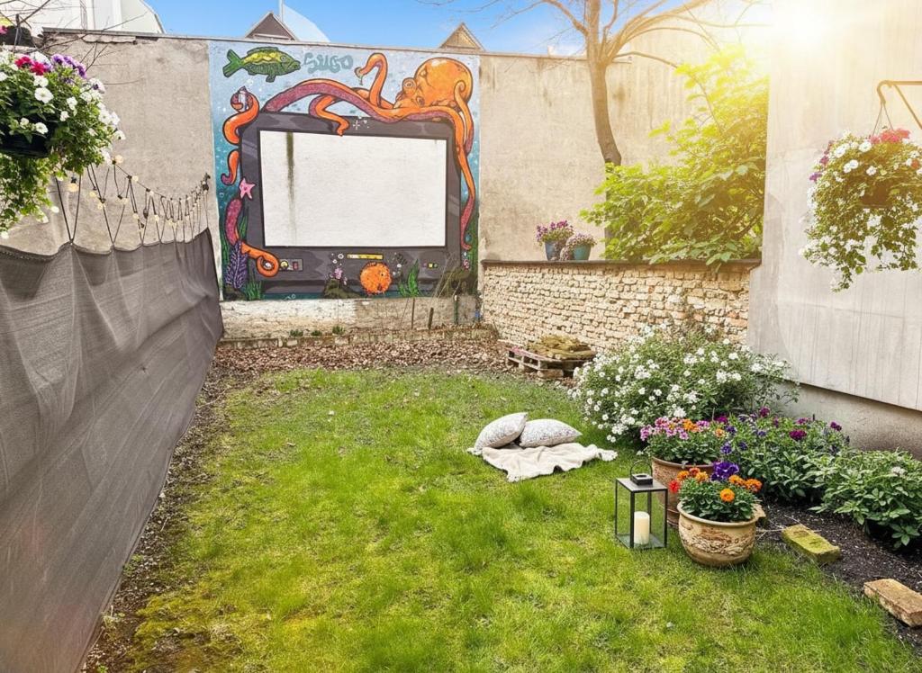 Urban 2-Bedroom Garden Escape with Netflix Projector & Full Amenities ...