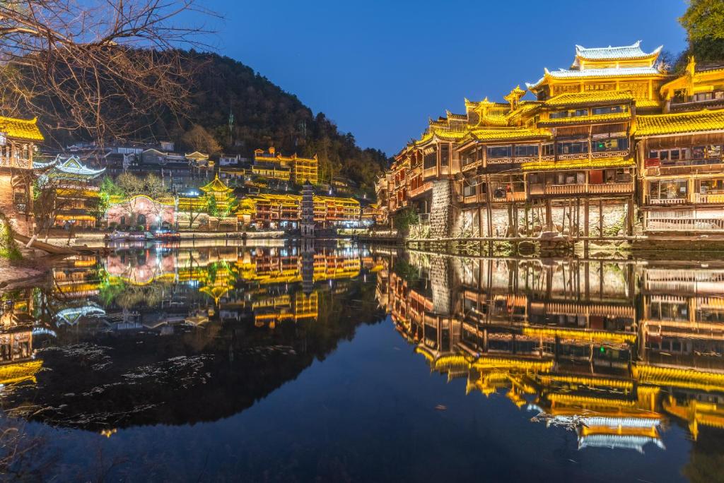Juanzi Riverview Inn Fenghuang Ancient City Fenghuang County Updated