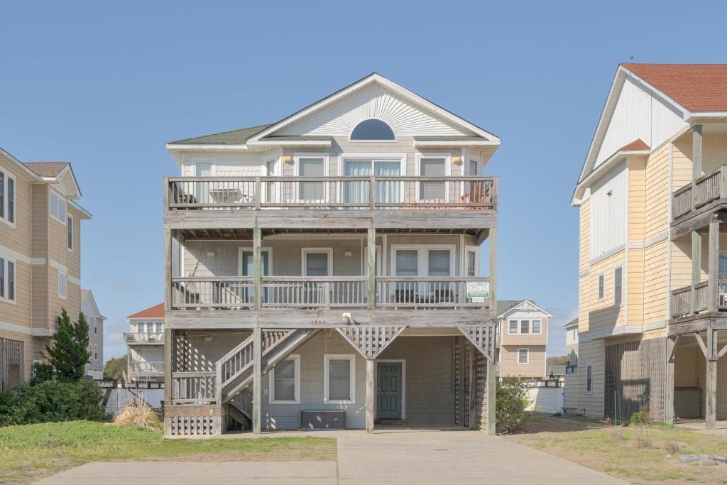 5374 - Killin Time, Kill Devil Hills (updated prices 2026)